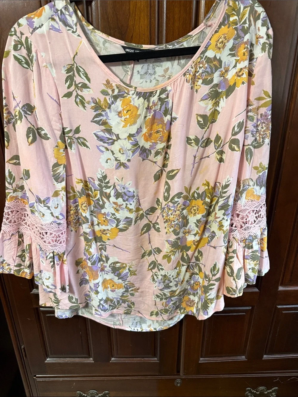Unique Spectrum | Tops | Unique Spectrum Pink Floral Scoopneck Tunic ...